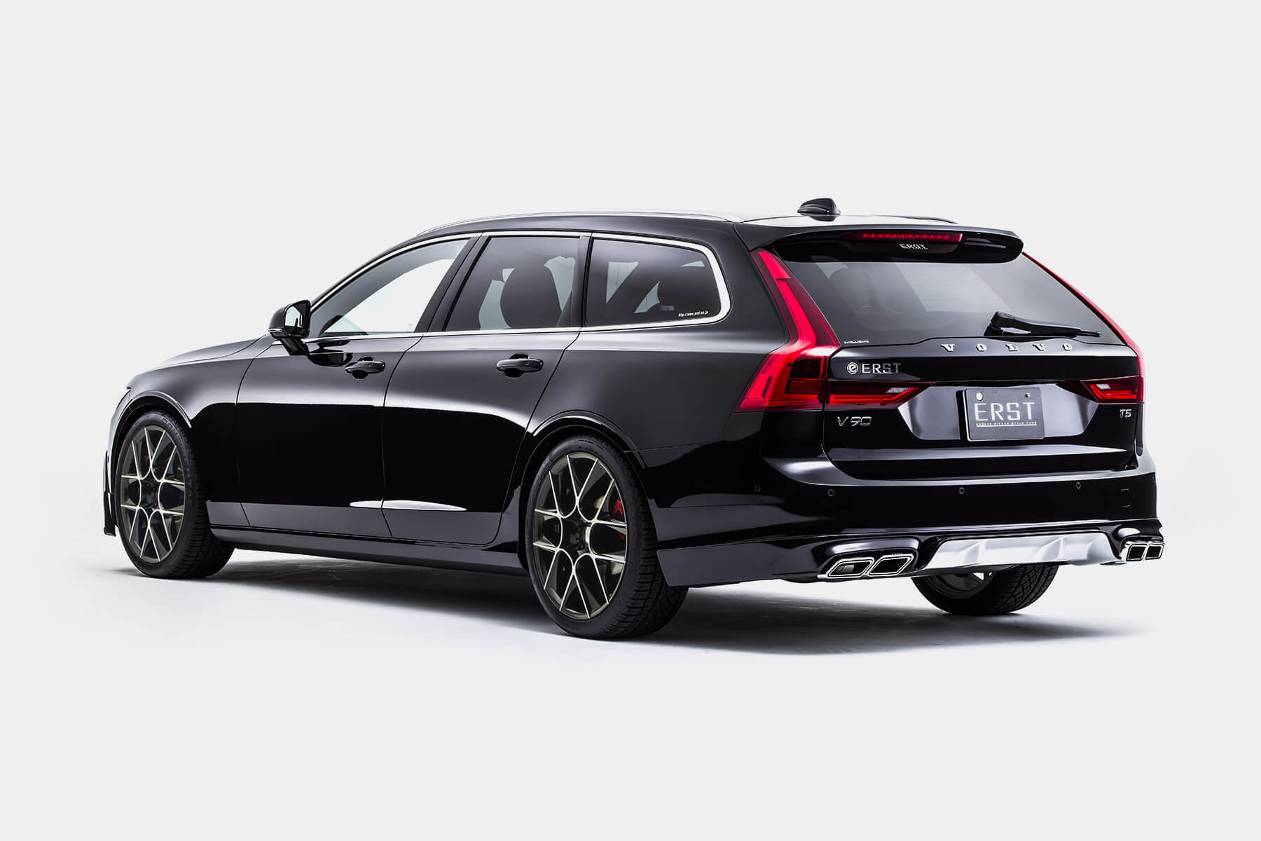 ERST V90 (2017+) 空力套件 – 萊羿車工廠 Line Racing Car Factory